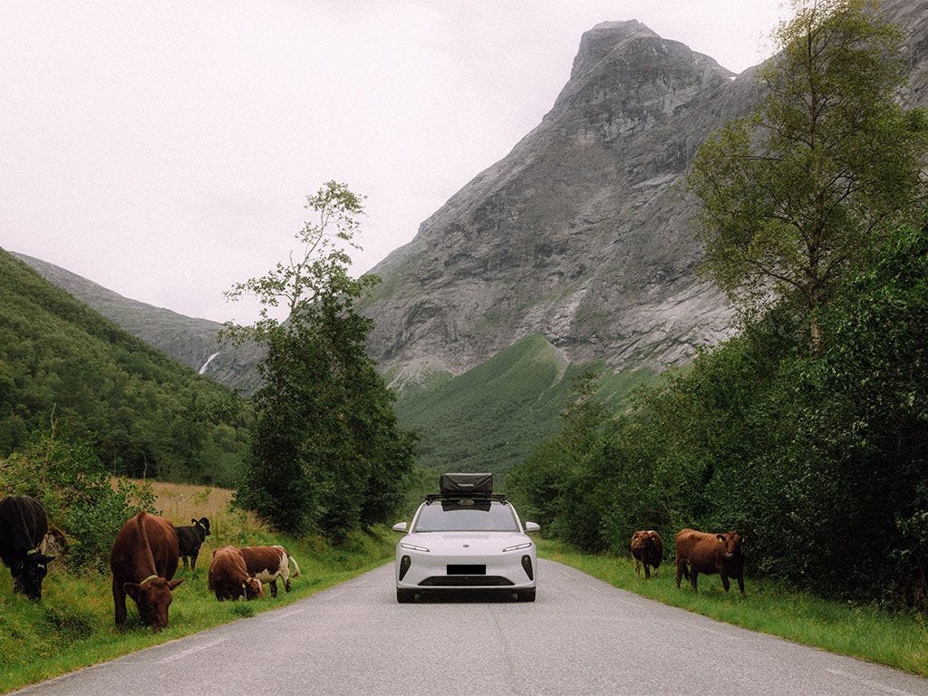 Dometic TRT 140 AIR Inflatable Roof Top Tent